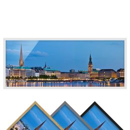 Bilderwelten Bild mit Rahmen - Panorama Hamburg Skyline