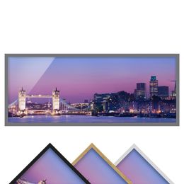 Bilderwelten Bild mit Rahmen - Panorama Tower Bridge in London at Night
