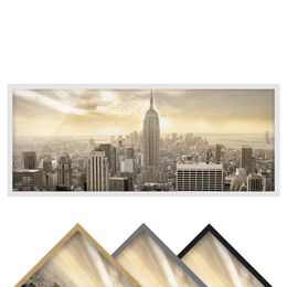 Architektur & Skyline Bild mit Rahmen Manhattan Dawn