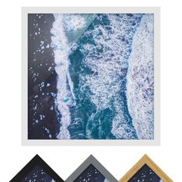 Bilderwelten Bild mit Rahmen Strand blau Motiv inkl. Rahmung - Luftbild - J&ouml;kuls&aacute;rl&oacute;n in Island vertikal - Landschaft Wohnzimmer Schlafzimmer