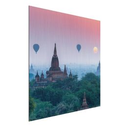 Alu Dibond Outdoor Bild - Hei&szlig;luftballons &uuml;ber Tempelanlage - Stadt gr&uuml;n Motiv wetterfest Architektur Wohnzimmer Schlafzimmer