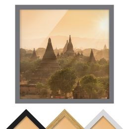Bilderwelten Bild mit Rahmen Sonnenuntergang &uuml;ber Bagan