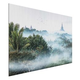 Alu Dibond Outdoor Bild - Morgennebel &uuml;ber dem Dschungel von Bagan - Wald gr&uuml;n Motiv wetterfest Asia Wohnzimmer Schlafzimmer