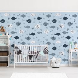 Bilderwelten Mustertapete Tiere Illustration Wandtapete blau - Skandinavische Fische in Pastellblau - Fische Kinderzimmer Baby M&auml;dchen Jungen