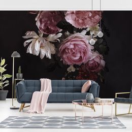 Bilderwelten Fototapete Rosa Blumen auf Schwarz Vintage