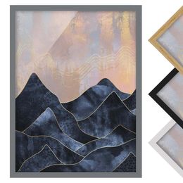 Bilderwelten Bild mit Rahmen - Hochformat Goldene D&auml;mmerung &uuml;ber Gebirge
