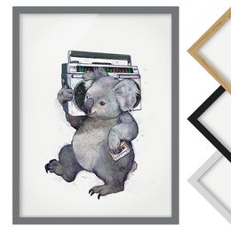 Bilderwelten Bild mit Rahmen - Hochformat Illustration Koala mit Radio Malerei