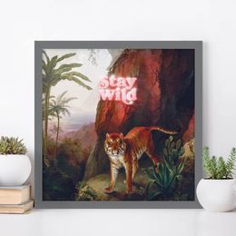 Bilderwelten Bild mit Rahmen Tiere braun Vintage inkl. Rahmung - Stay Wild Tiger - Lustig Wohnzimmer Schlafzimmer