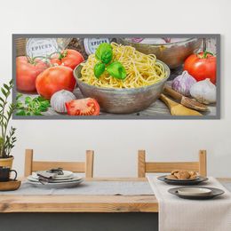 Bilderwelten Bild mit Rahmen Kulinarisch bunt Motiv inkl. Rahmung - Spagetthischale mit Basilikum - Deko Wohnzimmer Schlafzimmer