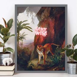 Bilderwelten Bild mit Rahmen Tiere braun Vintage inkl. Rahmung - Stay Wild Tiger - Lustig Wohnzimmer Schlafzimmer