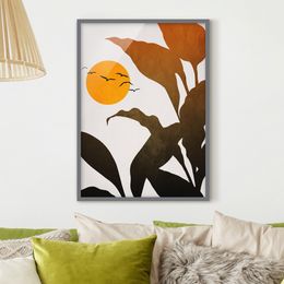 Bilderwelten Bild mit Rahmen Tiere braun Tropisch inkl. Rahmung - Pflanzenwelt mit gelber Sonne - Pflanzen Wohnzimmer Schlafzimmer