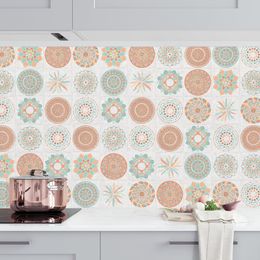 Bilderwelten K&uuml;chenr&uuml;ckwand selbstklebend orange originell Illustration Fliesenoptik - Handgemaltes Mandala Muster - Wandfolie Spritzschutz nach Ma&szlig;
