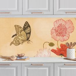 Bilderwelten K&uuml;chenr&uuml;ckwand selbstklebend beige Tiere modern - Yuanyu Ma - Mohnblumen und Schmetterlinge - Mohn Spritzschutz nach Ma&szlig;