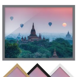 Bilderwelten Bild mit Rahmen Hei&szlig;luftballons &uuml;ber Tempelanlage