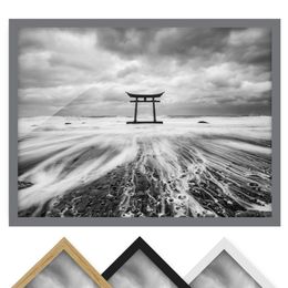 Bilderwelten Bild mit Rahmen Japanisches Torii im Meer