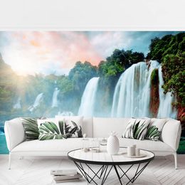 Bilderwelten Fototapete Wald Motiv Wandtapete t&uuml;rkis - Wasserfallpanorama - B&auml;ume Wohnzimmer Schlafzimmer
