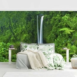 Bilderwelten Fototapete Wald Motiv Wandtapete gr&uuml;n - Paradiesischer Wasserfall - B&auml;ume Wohnzimmer Schlafzimmer