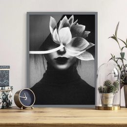 Bilderwelten Bild mit Rahmen originell schwarz weiss modern inkl. Rahmung - Fototexperiment Lotus - Deko Wohnzimmer Schlafzimmer