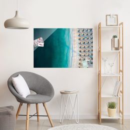Bilderwelten Glasbild Wei&szlig;er Sandstrand mit Strohschirmen