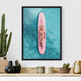 Bilderwelten Bild mit Rahmen Surfergirl auf Rosa Board