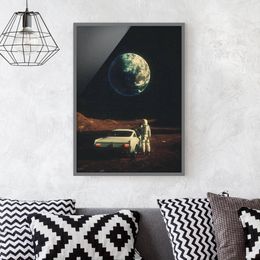 Bilderwelten Bild mit Rahmen originell schwarz Fotomontage inkl. Rahmung - Retro Collage - Weit weg von Zuhause - Auto Landmaschine & LKW Jugendzimmer