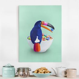 Bilderwelten Leinwandbild Jonas Loose K&uuml;che Pop Art Tiere Fr&uuml;hst&uuml;ck mit Tukan - Leinwanddruck Hochformat - Wandbild S-XXL - moderne K&uuml;chenbilder auf Leinwand