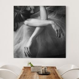 Bilderwelten Leinwandbild Portrait Motiv Kunstdruck schwarz weiss - Die H&auml;nde einer Ballerina - Wandbild XXL Wohnzimmer Schlafzimmer