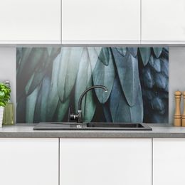 Bilderwelten Glas Spritzschutz Motiv petrol Federn - Federn in Aquamarin - Feder K&uuml;chenr&uuml;ckwand aus Glas