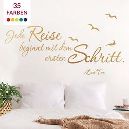 Bilderwelten Wandtattoo Spr&uuml;che modern selbstklebend Wandaufkleber - Jede Reise beginnt - Spr&uuml;che Wohnzimmer Schlafzimmer