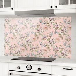 Bilderwelten Glas Spritzschutz Illustration rosa Tiere Aquarell - Aquarell V&ouml;gel mit gro&szlig;en Bl&uuml;ten vor Rosa - V&ouml;gel K&uuml;chenr&uuml;ckwand aus Glas