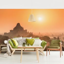 Bilderwelten Fototapete Wald Motiv Wandtapete orange - Lichtdurchflutete Tempelanlage - Architektur Wohnzimmer Schlafzimmer