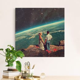 Bilderwelten Leinwandbild originell Fotomontage Kunstdruck bunt - Date mit Blick auf die Erde - Wandbild XXL Wohnzimmer Schlafzimmer