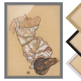 Bilderwelten Bild mit Rahmen - Hochformat Egon Schiele - Weiblicher Torso in Unterw&auml;sche