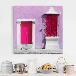 Bilderwelten Leinwandbild - Quadrat Rosa Fassade Pinke T&uuml;r