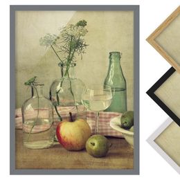 Bilderwelten Bild mit Rahmen - Hochformat Stillleben mit Flaschen