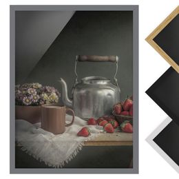 Bilderwelten Bild mit Rahmen - Hochformat Stillleben mit Erdbeeren