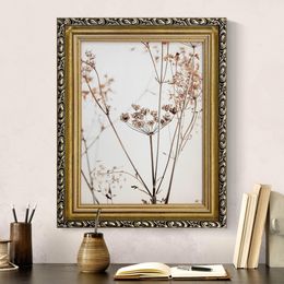 Bilderwelten Bild mit Barockrahmen Antik Blumen Motiv Barock braun - Trockenblume im Lichtspiel - edle Optik Wohnzimmer Schlafzimmer