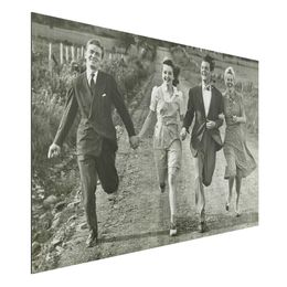 Bilderwelten Alu-Dibond Outdoor Bild Holding Hands