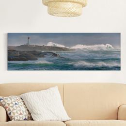 Bilderwelten Leinwandbild - Panorama Im Schutz des Leuchtturms