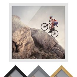 Bilderwelten Bild mit Rahmen Sport einzigartig Motiv inkl. Rahmung - Riding up that hill - Fahrzeuge Wohnzimmer Schlafzimmer