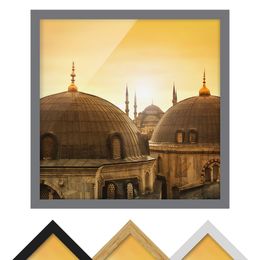 Bilderwelten Bild mit Rahmen - Quadrat Über den Dächern von Istanbul