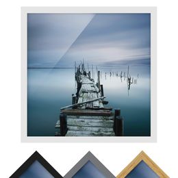 Bilderwelten Bild mit Rahmen Strand blau Motiv inkl. Rahmung - Zeitloser Steg - Steg Wohnzimmer Schlafzimmer