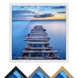 Bilderwelten Bild mit Rahmen Natur blau Motiv 3D-Effekt - Steg ins ruhige Meer - Sonnenuntergang Wohnzimmer Schlafzimmer