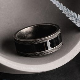 Holzkern Countless Ring Antiksilber und Ahorn