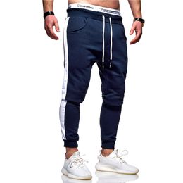 behype Herren Sweathose "TRACK", blau, Gr. XL, 80% Baumwolle, 20% Polyester, Hosen, im angenehmen Slim-Fit