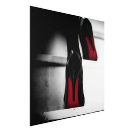 Bilderwelten Alu Dibond Outdoor Bild Portrait rot Motiv wetterfest - High Heels in Rot - Deko Wohnzimmer Schlafzimmer