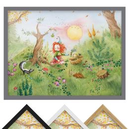 Bilderwelten Bild mit Rahmen - Querformat Frida sammelt Kr&auml;uter