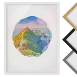 Bilderwelten Bild mit Rahmen Strand beige Motiv Aquarell - Wasserfarben - Nugget Point Leuchtturm und Meer Neuseeland - K&uuml;ste Wohnzimmer Schlafzimmer