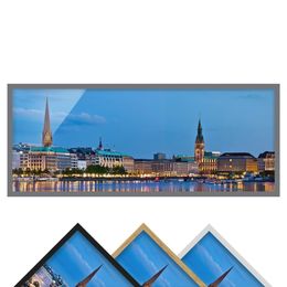 Bilderwelten Bild mit Rahmen - Panorama Hamburg Skyline