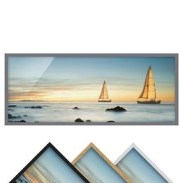 Bilderwelten Bild mit Rahmen - Panorama Segelschiffe im Ozean